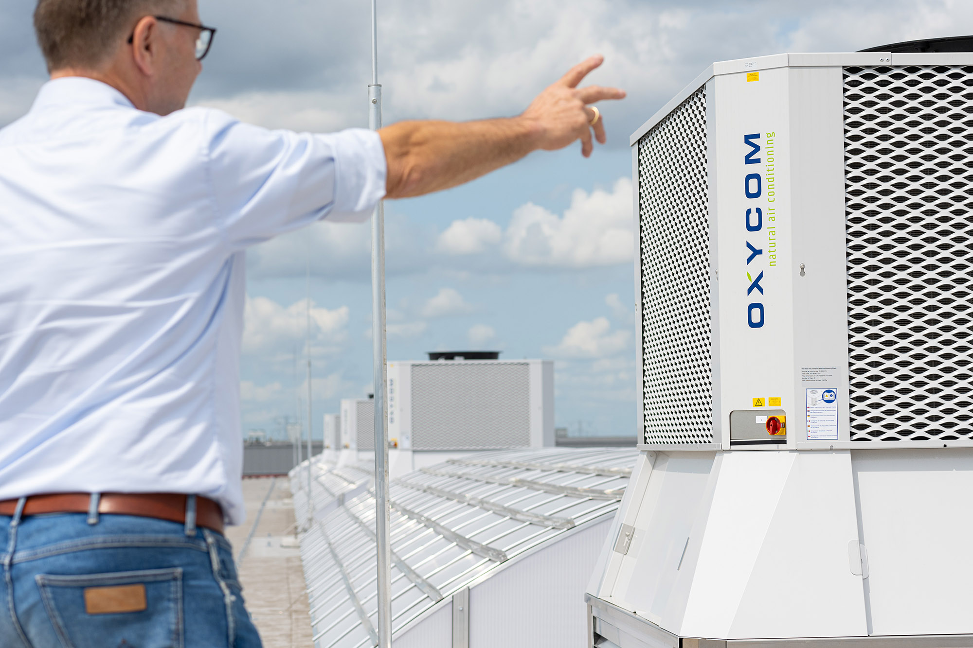 Adiabatische koeling & verwarming voor industriële gebouwen